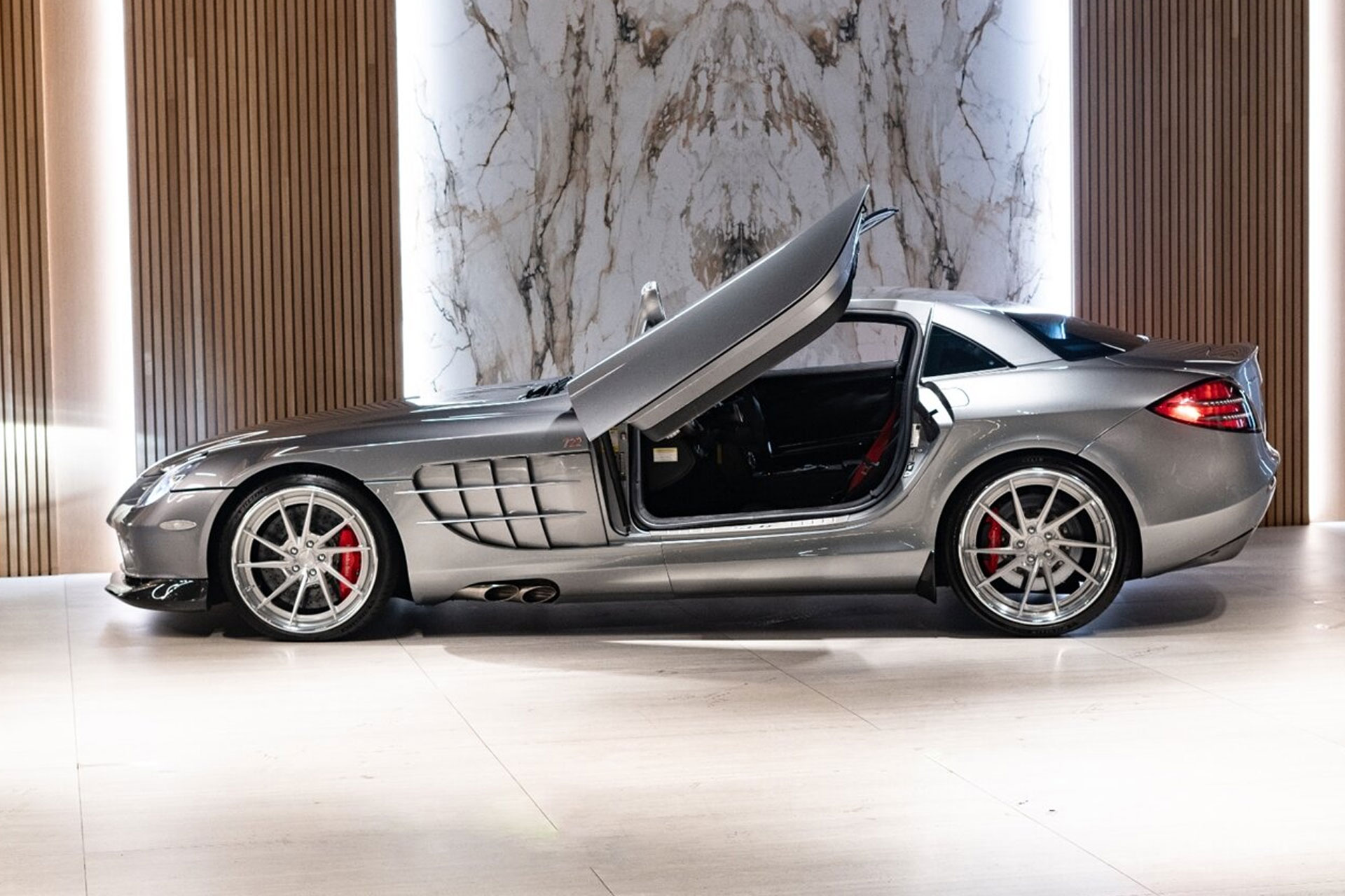 Michael Jordan's 2007 Mercedes-Benz SLR McLaren 722 Edition | Uncrate