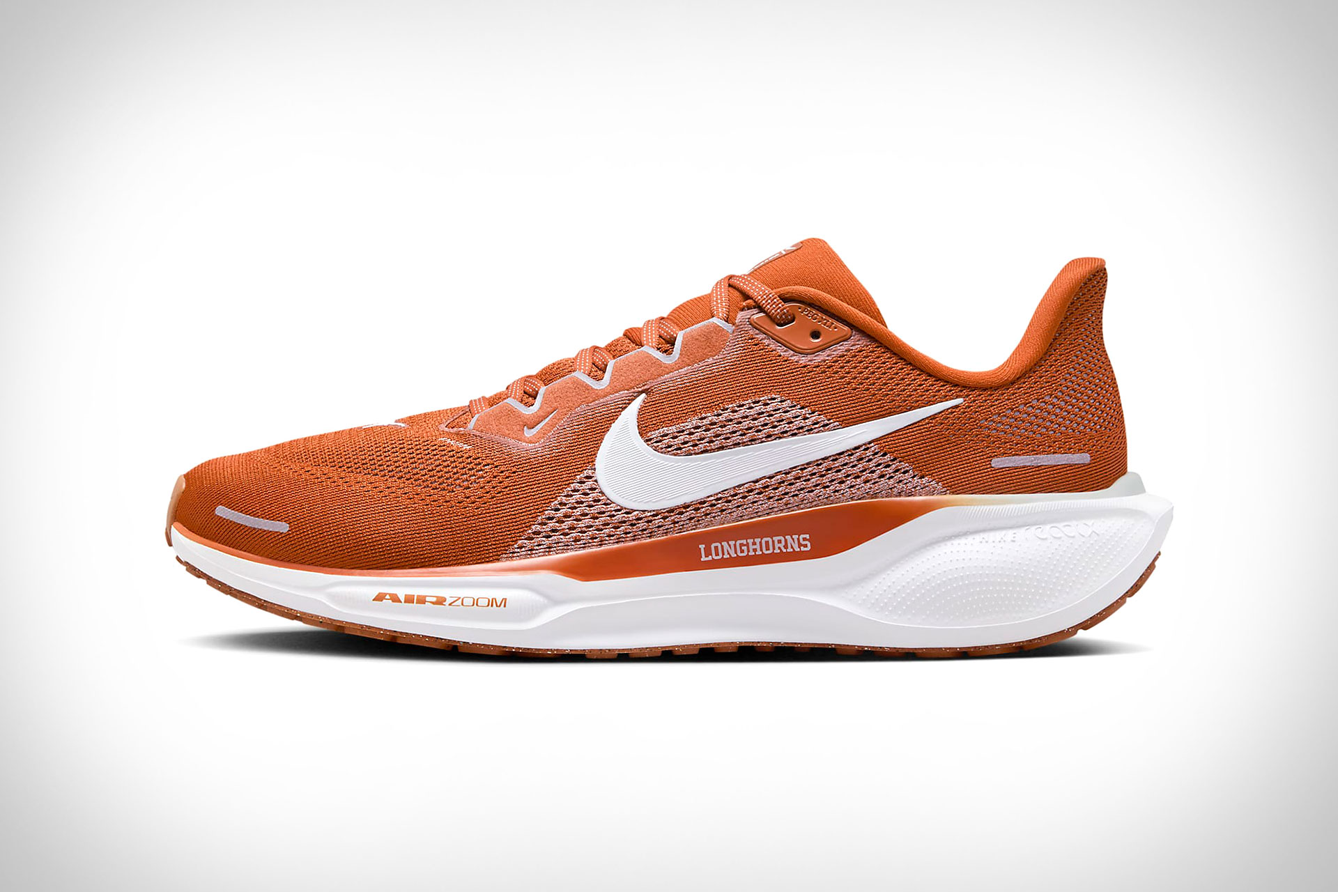 Nike College Pegasus 41 Running Shoes | Uncrate