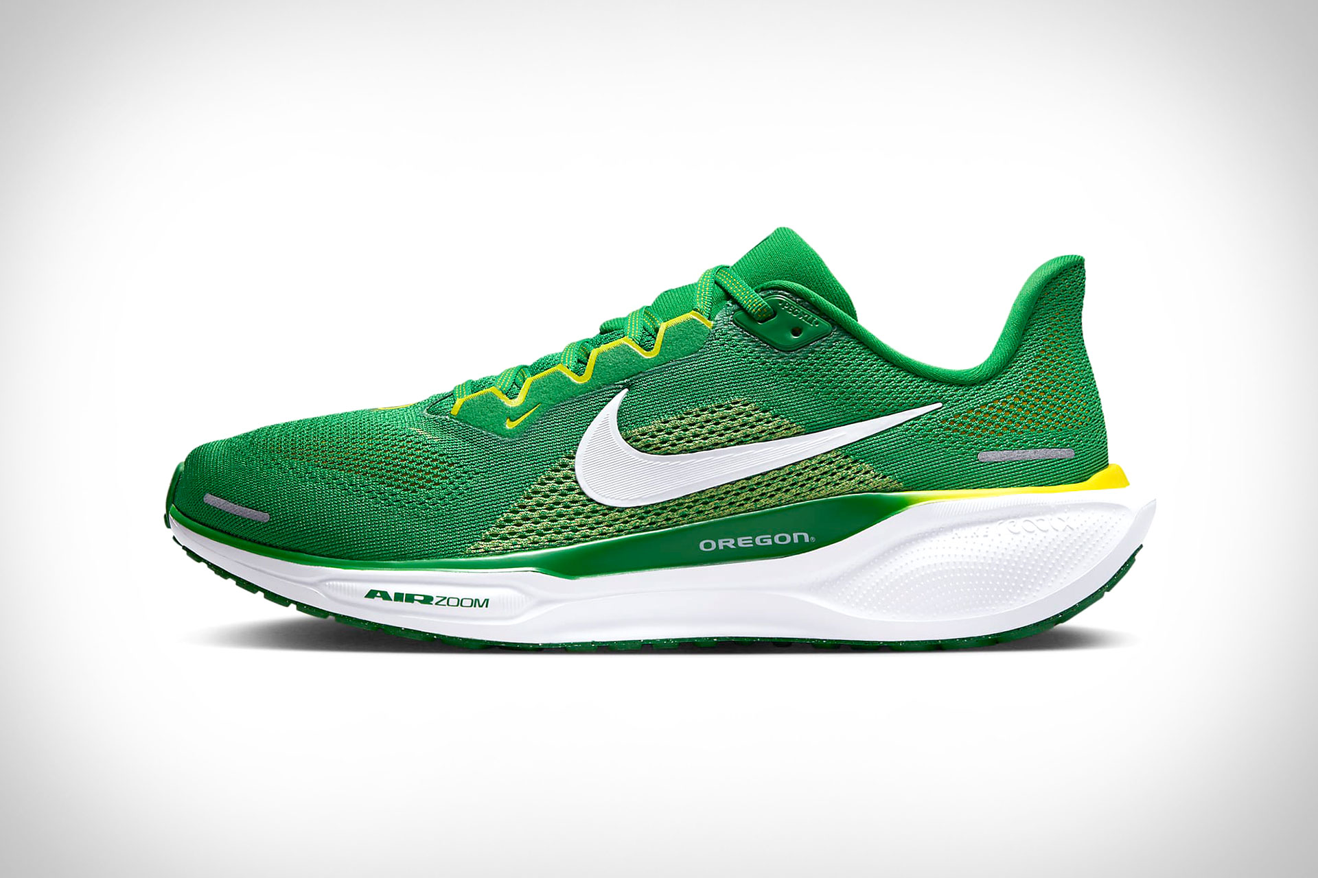 Nike College Pegasus 41 Running Shoes | Uncrate