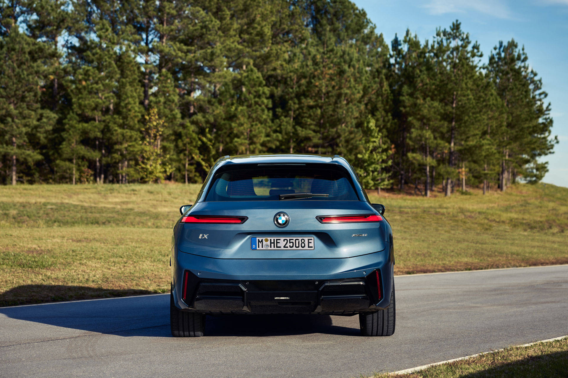 2026 BMW iX Electric SUV | Uncrate