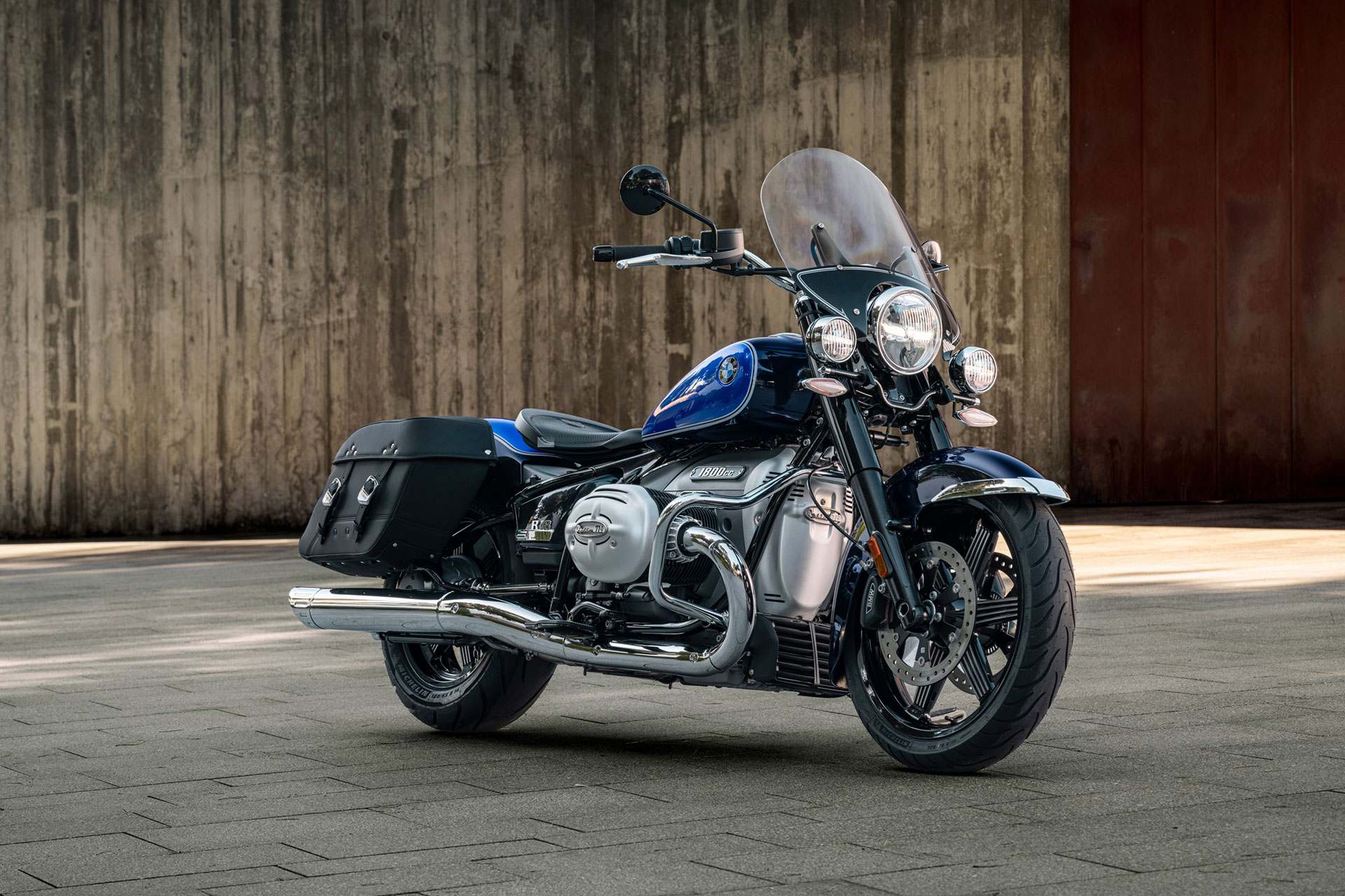 2025 BMW R 18 Motorcycle | Uncrate