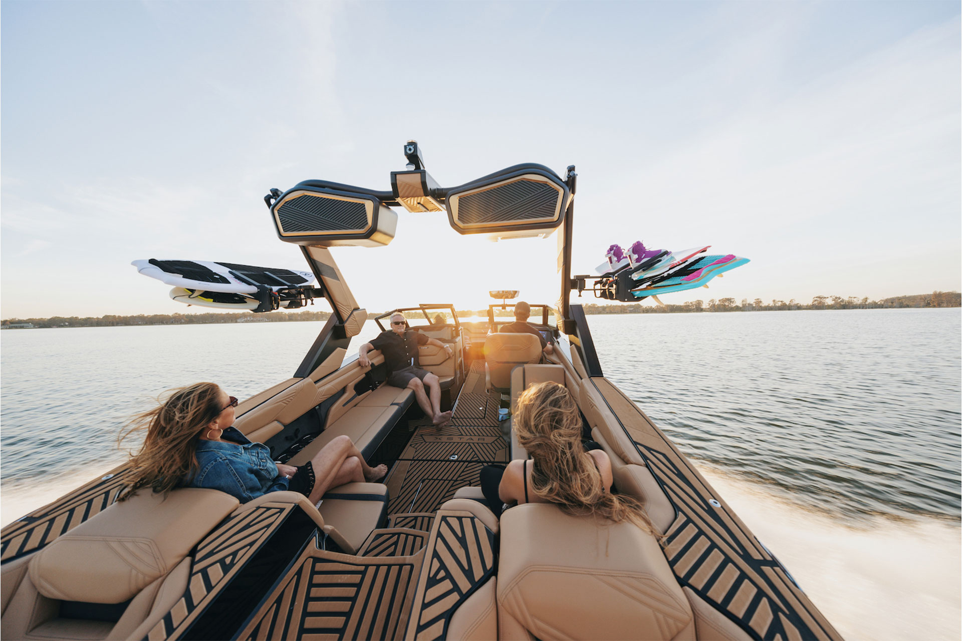 2025 MasterCraft XSTAR 25 Day Boat | Uncrate