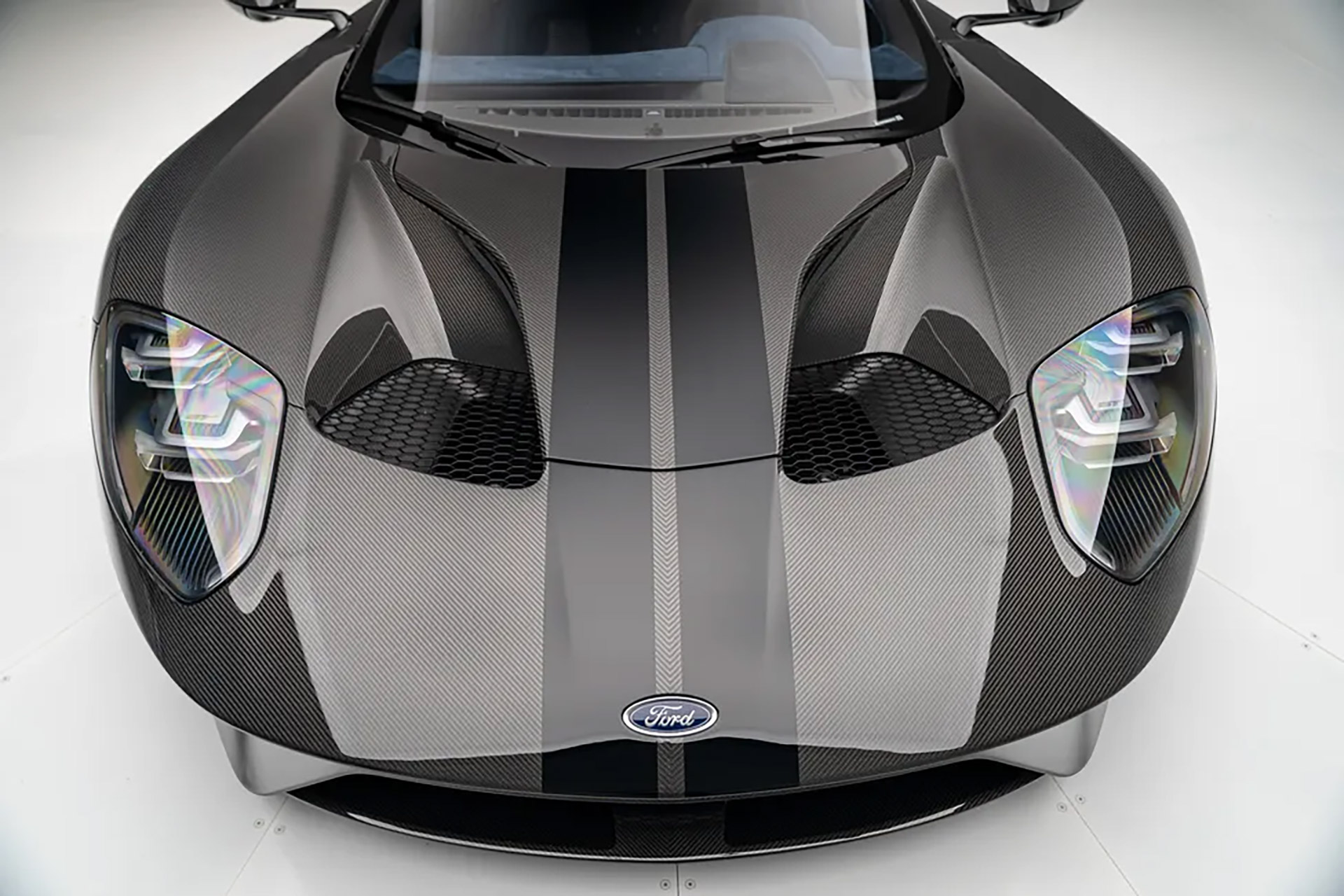 2021 Ford GT Liquid Carbon Edition | Uncrate