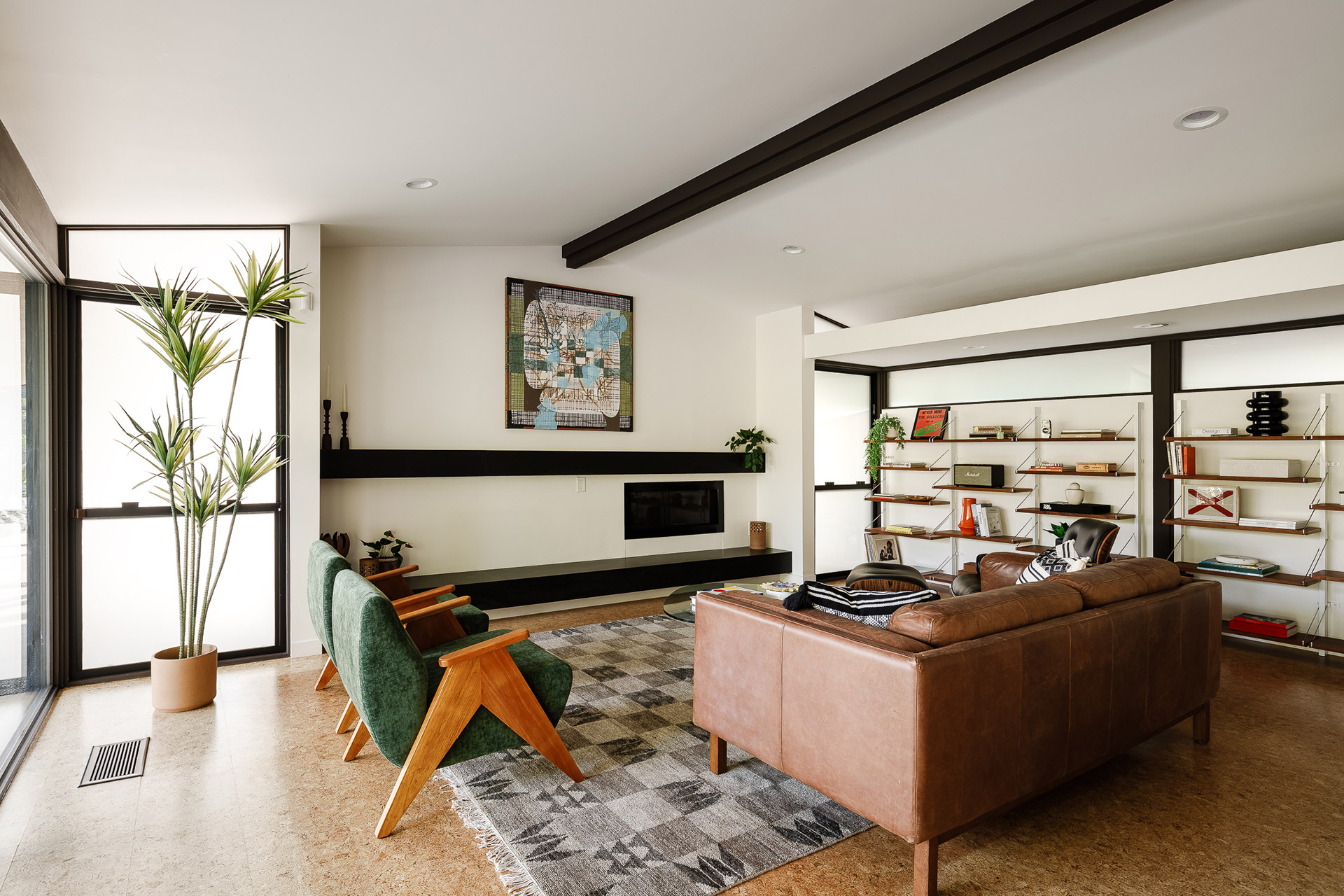 Casa Conrad Buff II | Uncrate