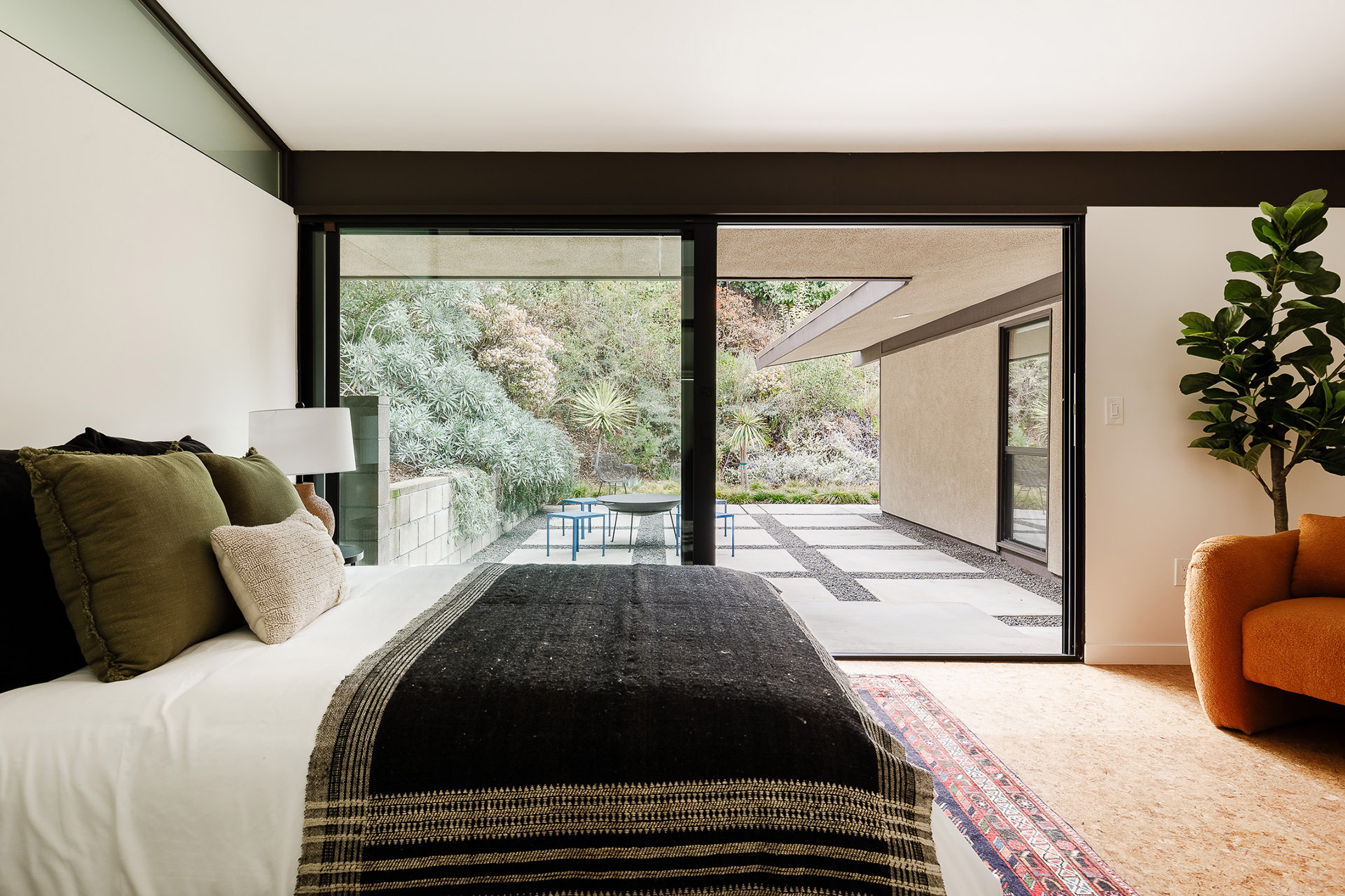 Casa Conrad Buff II | Uncrate