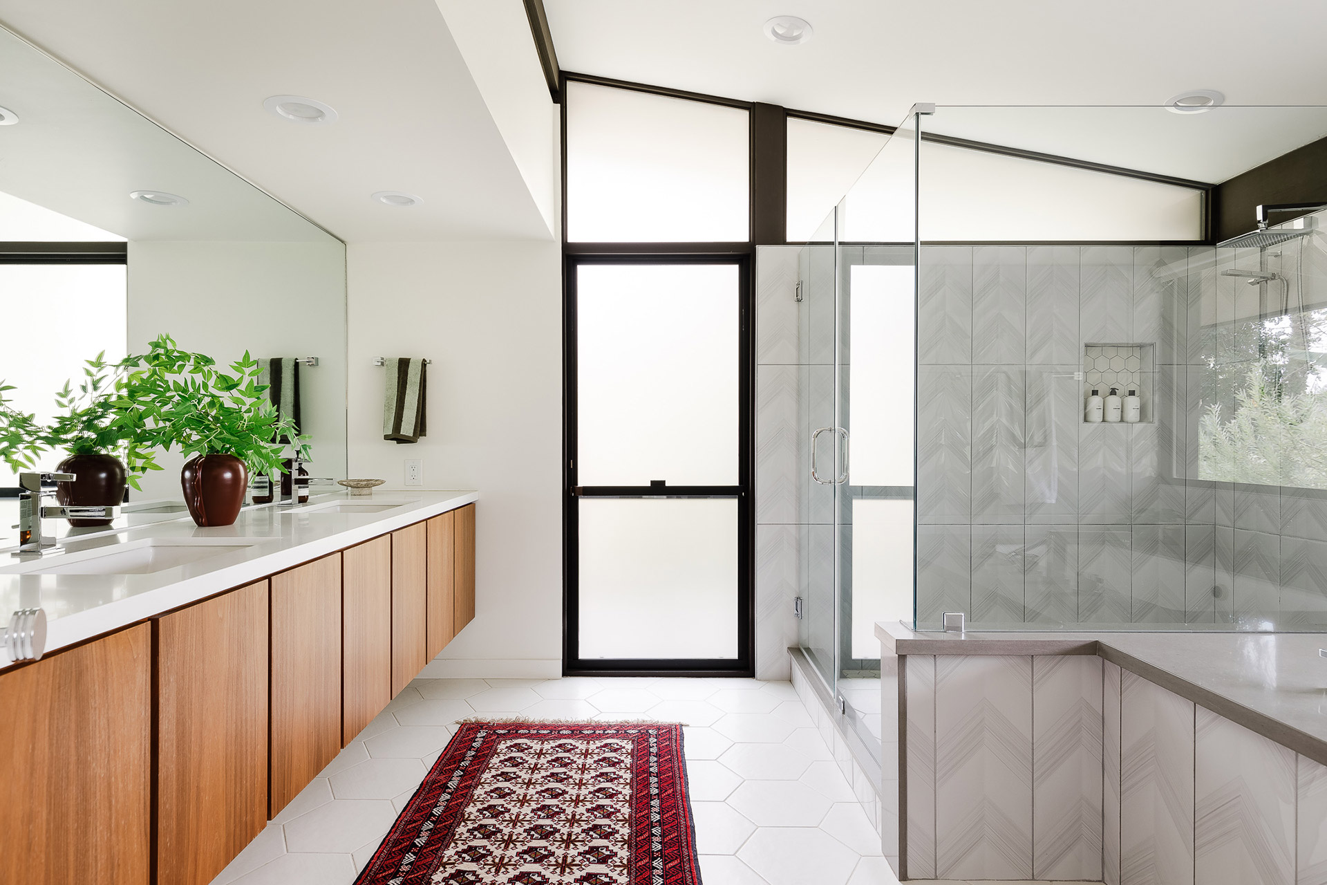Casa Conrad Buff II | Uncrate