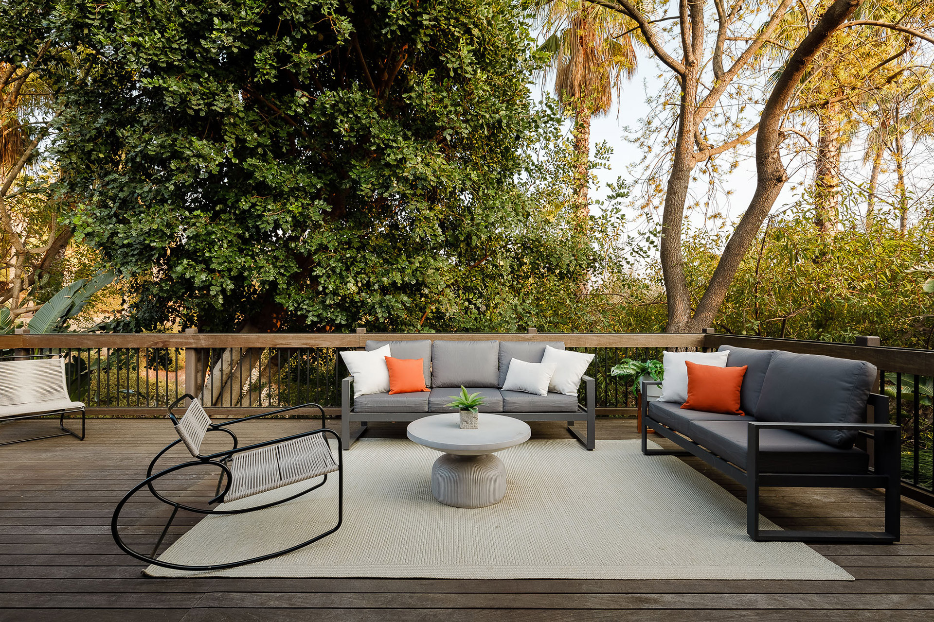 Casa Conrad Buff II | Uncrate