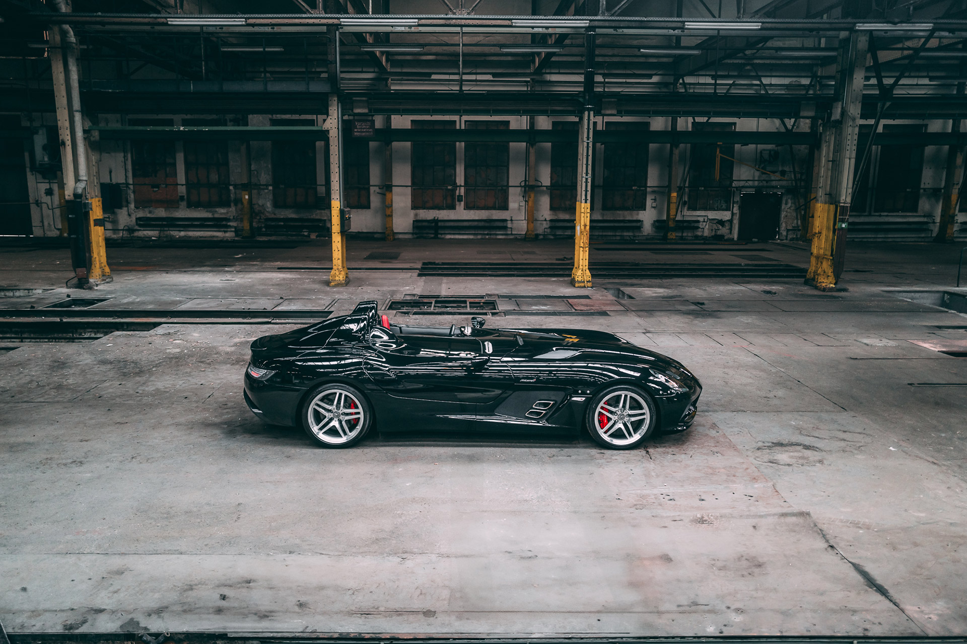 2009 Mercedes-Benz SLR McLaren Stirling Moss | Uncrate