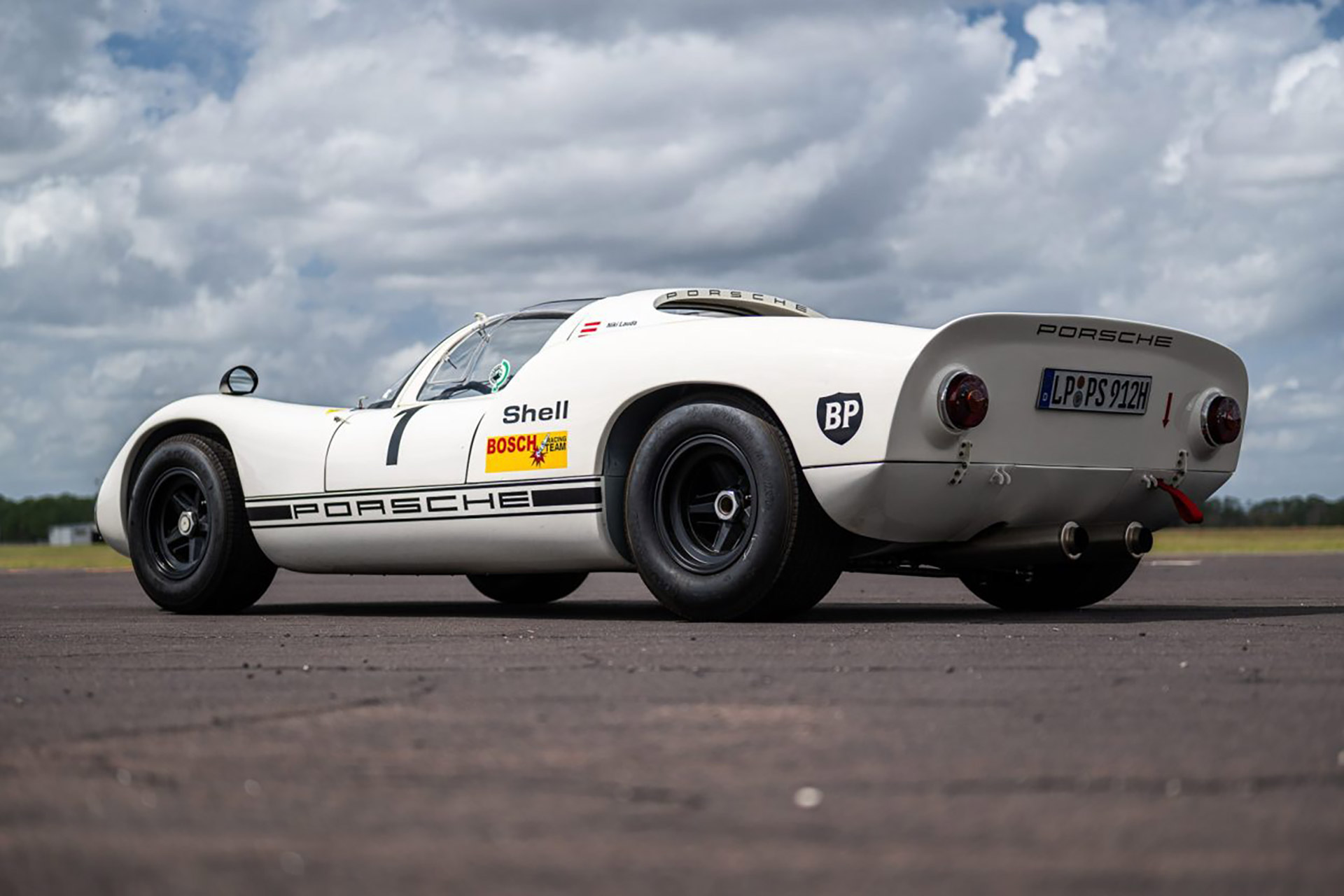 1967 Porsche 910 | Uncrate