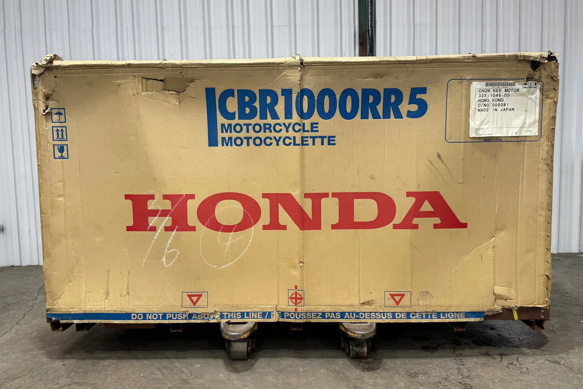 Crated 2005 Honda CBR1000RR SC57 Fireblade Motorcycle | Uncrate
