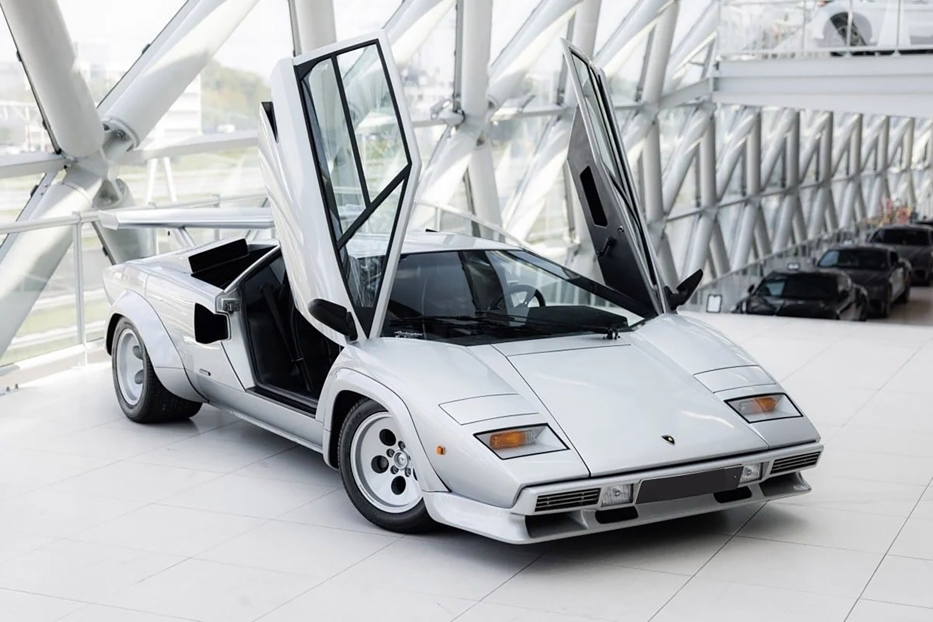 1980 Lamborghini Countach LP400 S Series II | Uncrate