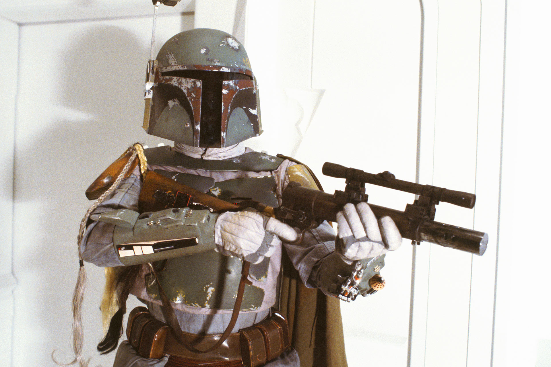 Boba Fett's Screen-Used EE-3 Carbine Rifle | Uncrate