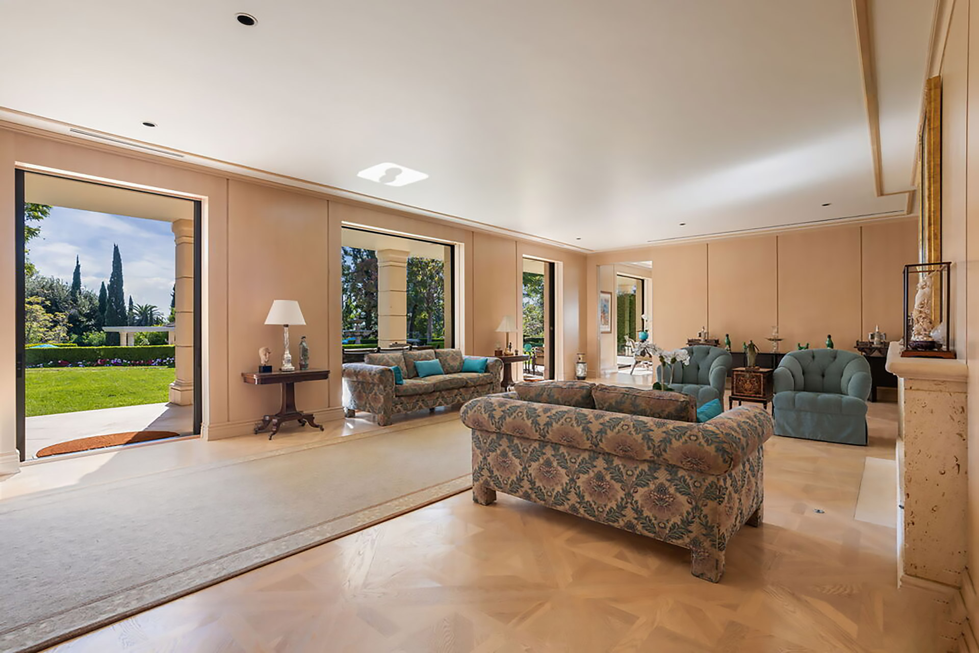 Johnny Carson's Bel Air Estate | Uncrate
